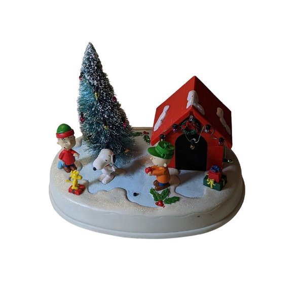 Holiday | 214 Peanuts Light Up Animated Musical Christmas Snow Scene ...